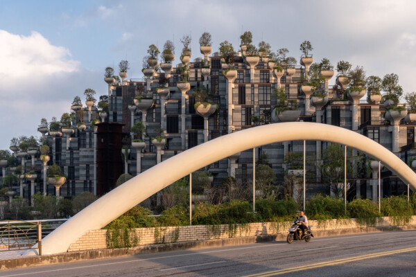 Story of an Image - Tian An 1000 Trees by Heatherwick Studio ...