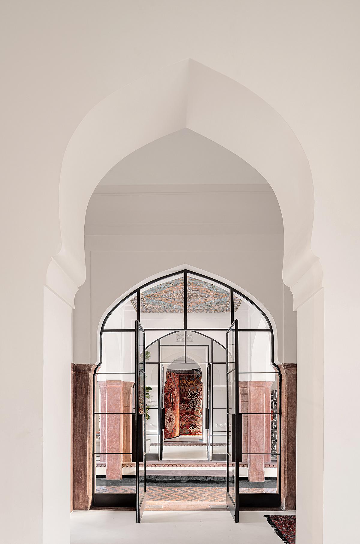 Photographing the Elaborately Beautiful Jaipur Rugs Storefront With ...